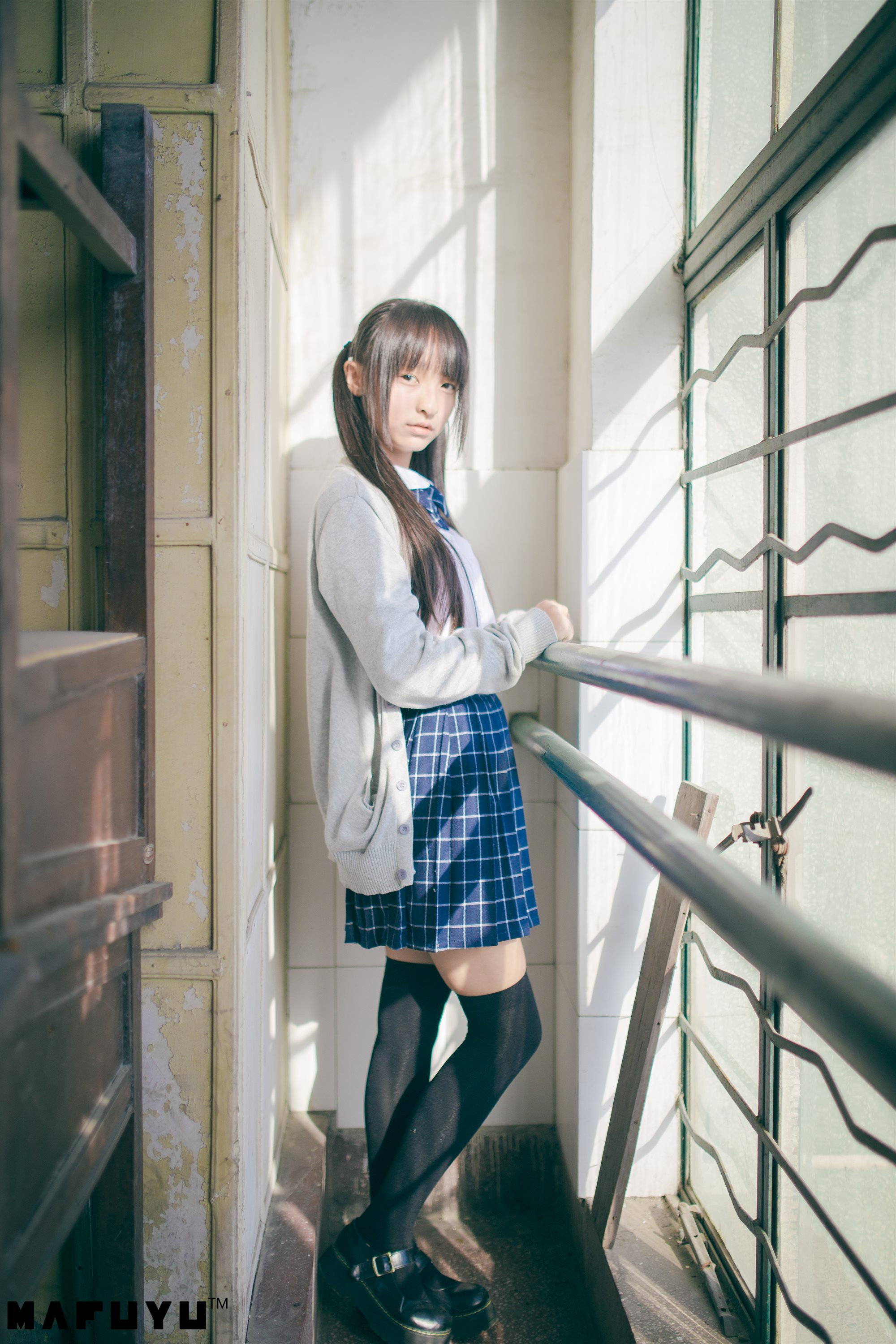 神楽坂真冬-早期写真-JK制服-A - 套图