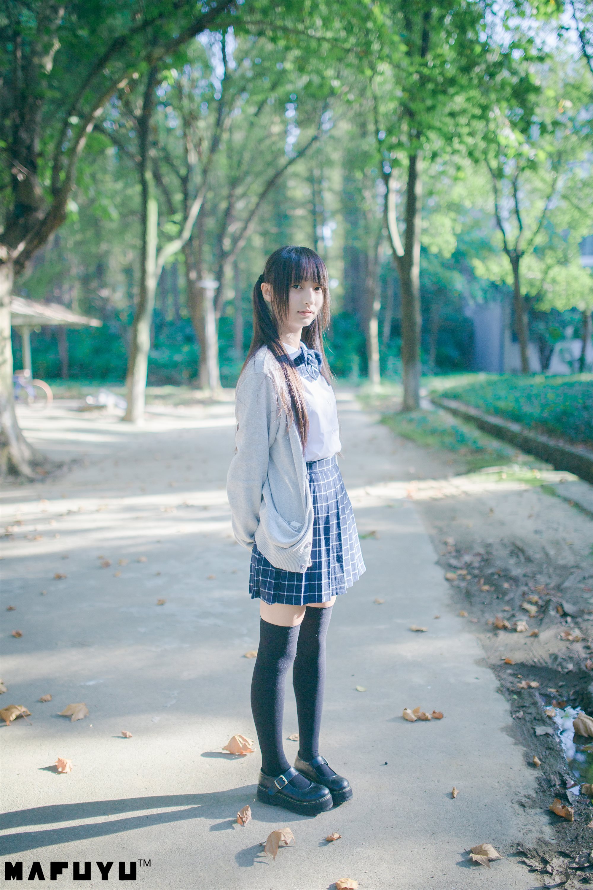 神楽坂真冬-早期写真-JK制服-A - 写真アルバム