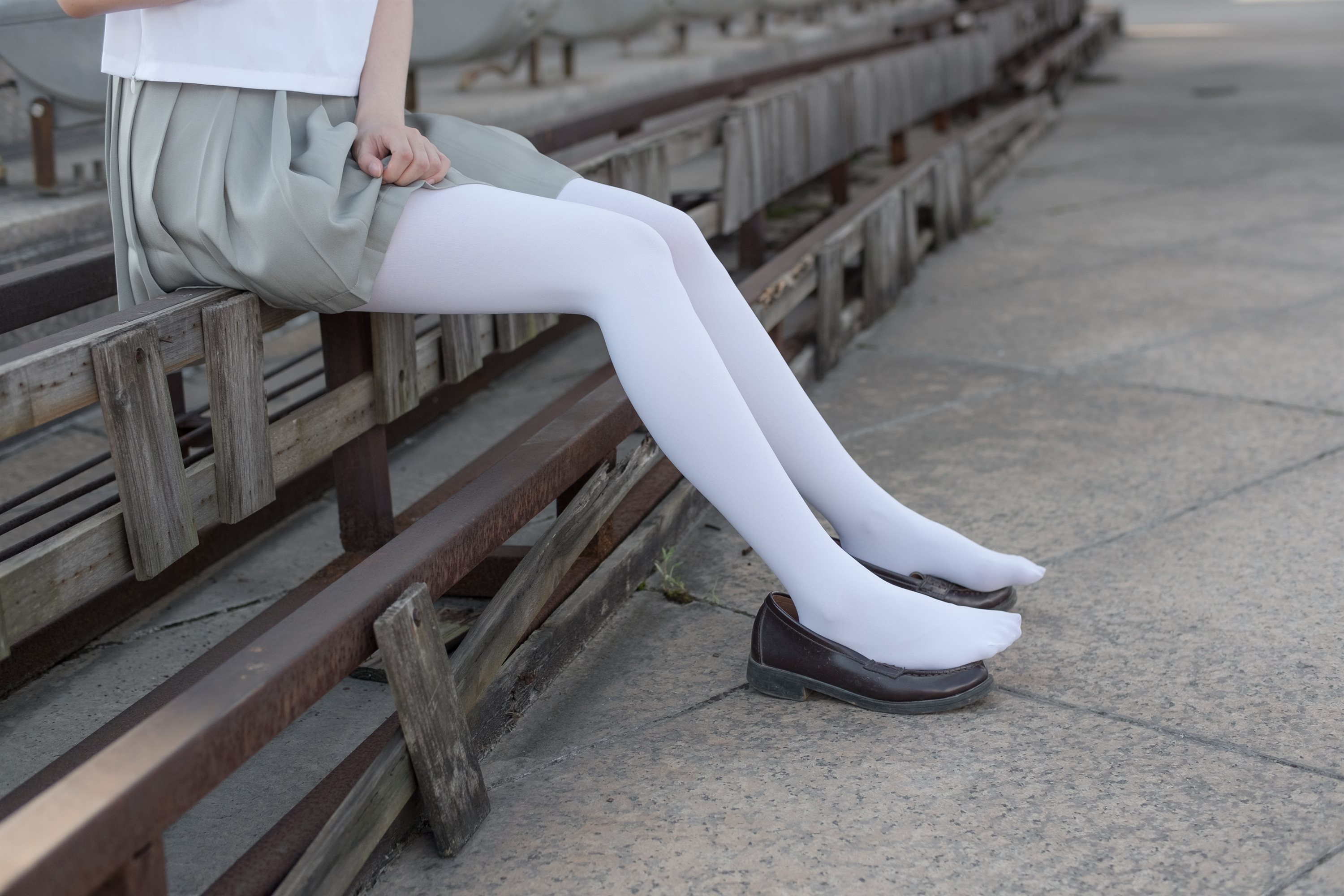 森萝财团-R15-026 - 套图