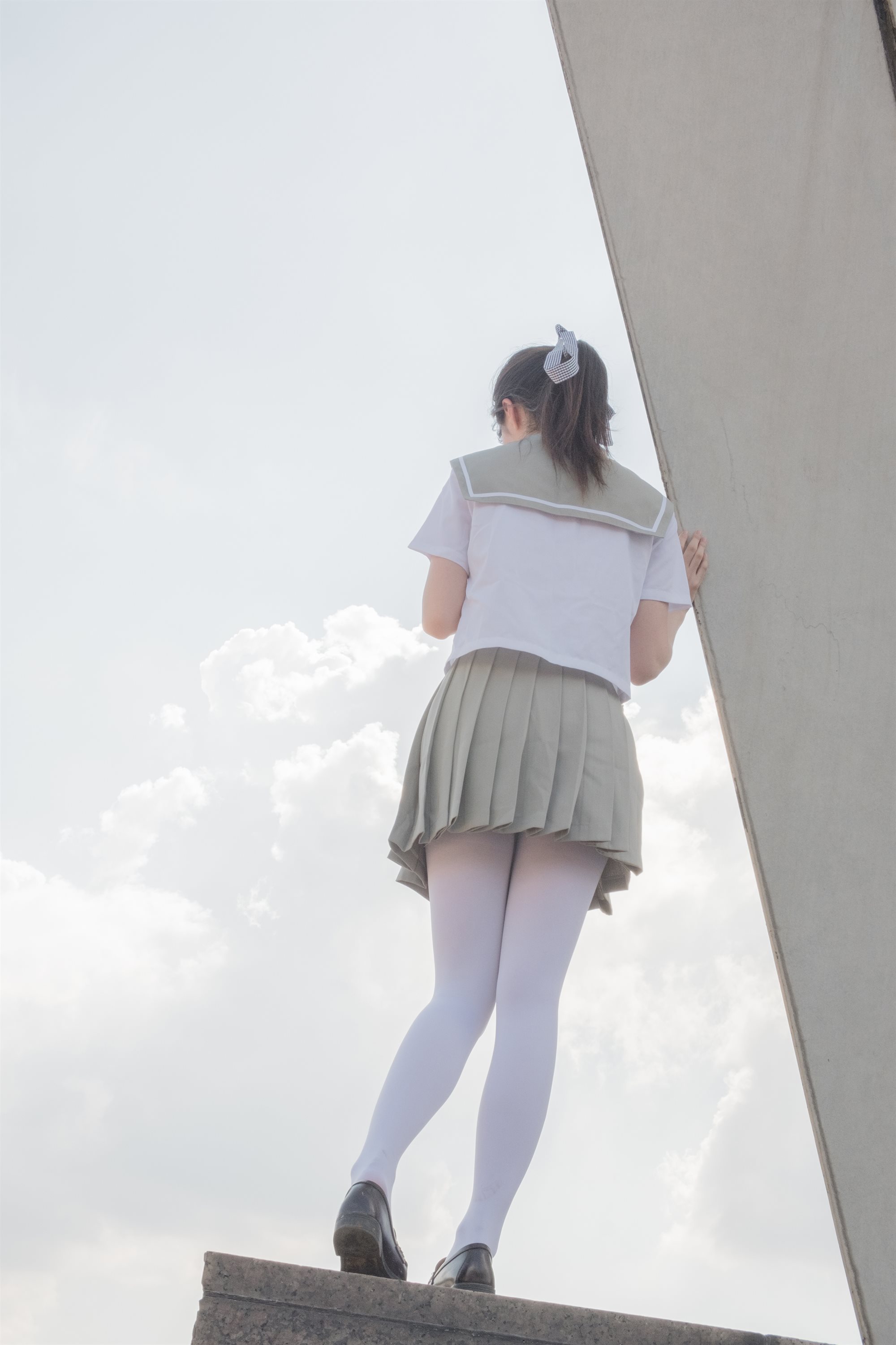 森萝财团-R15-026 - 套图