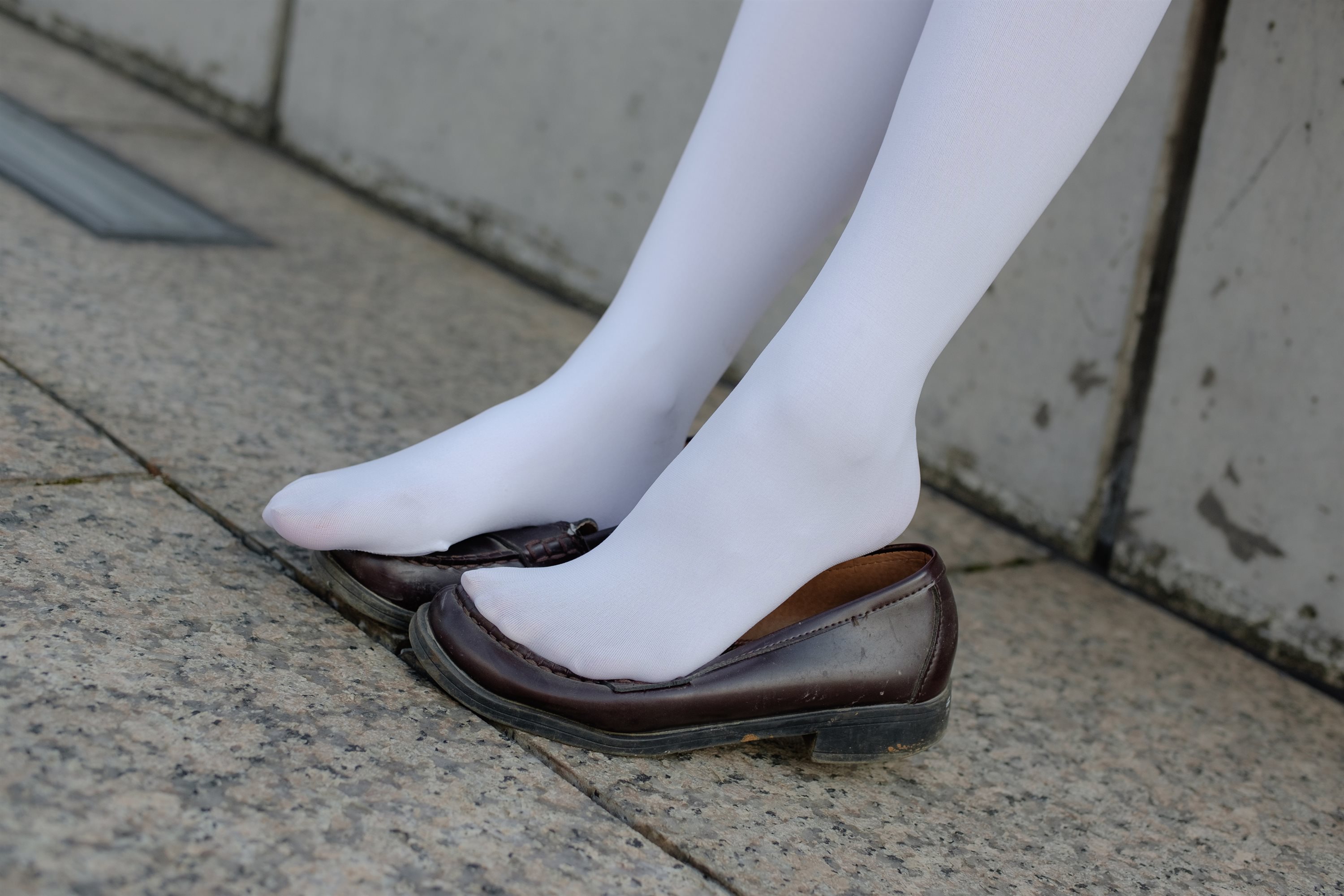 森萝财团-R15-026 - 套图