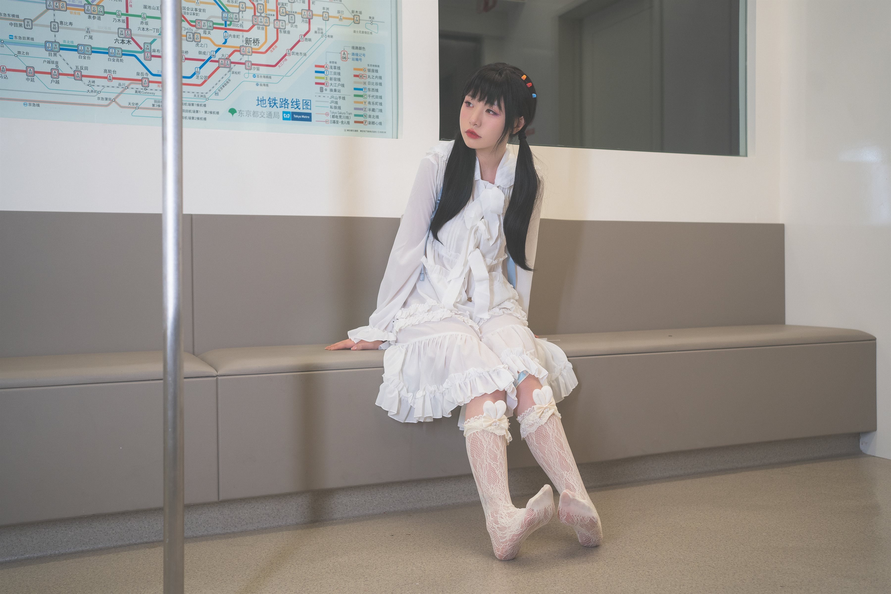 爆机少女喵小吉 Nekokoyoshi - 七月 末班地铁 - 写真アルバム